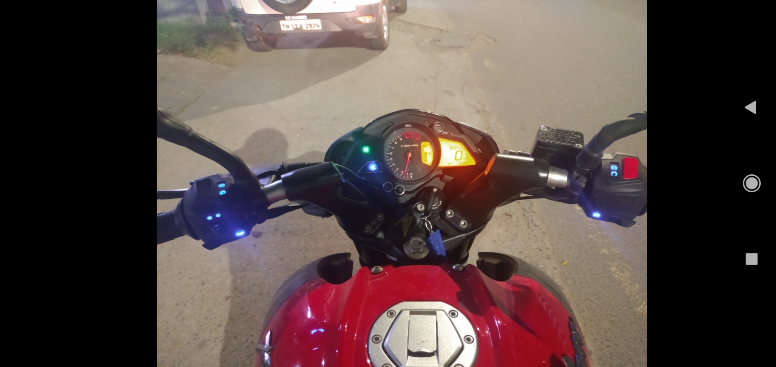 Pulsar NS 160 console at night